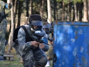 Paintball en Madrid【 Descubre todos los campos disponibles】